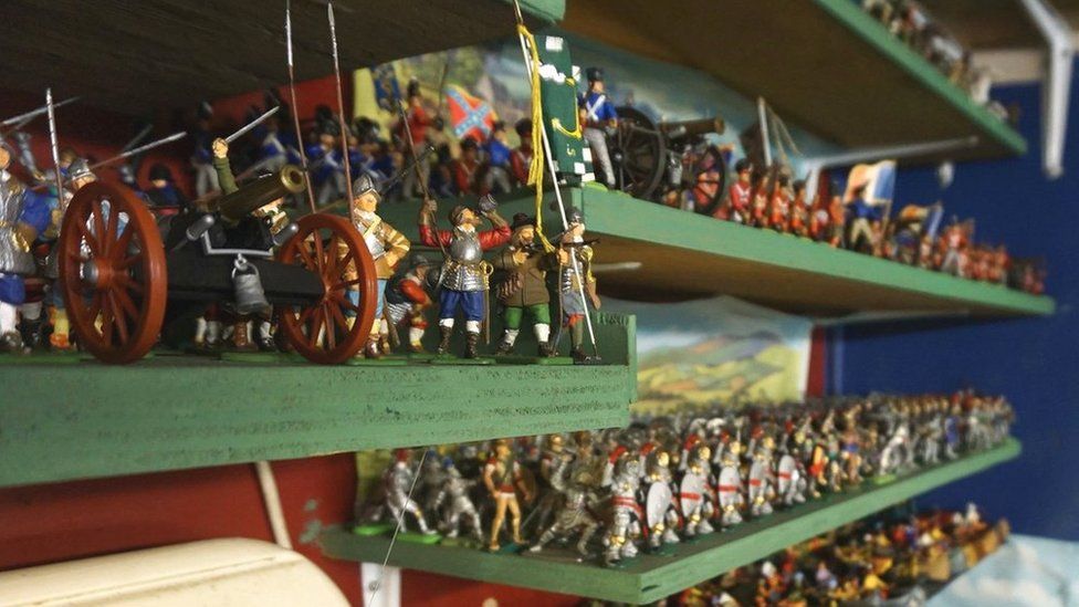 toyhaven: Toy soldier collection sold for US$50,000 (S$66,180)
