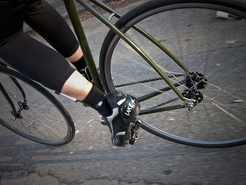 My Bicycle Blog: A Few Reminders When Riding A Fixie Bike