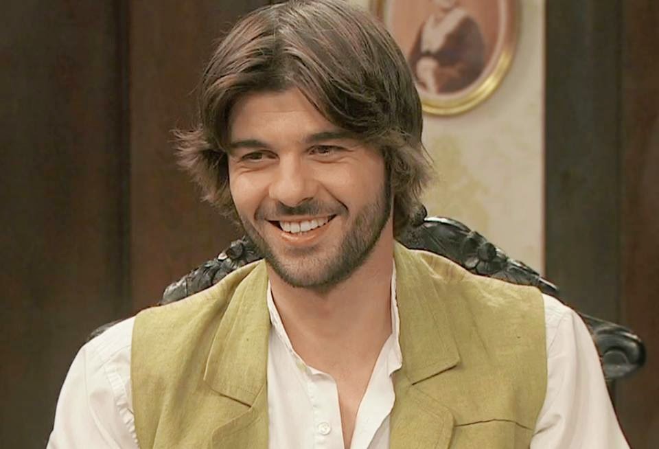 Las cinco y media: El nombre (y apellidos) de Martín - 2