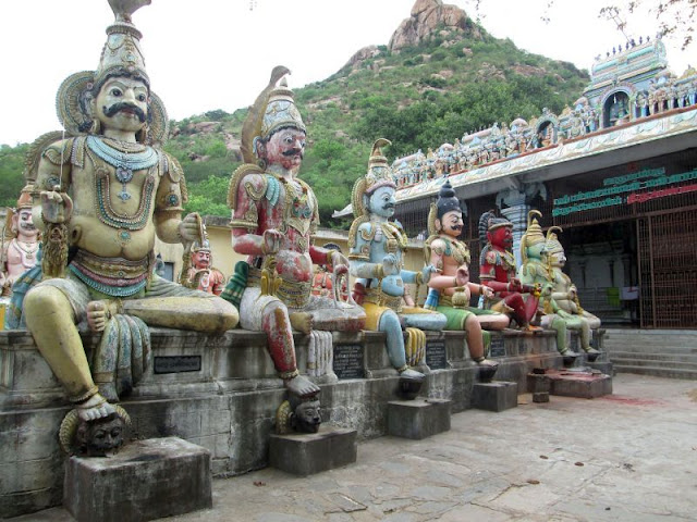 ARUNACHALA MYSTIC: Muniswaran Statues at Pachaiamman Temple: Tiruvannamalai