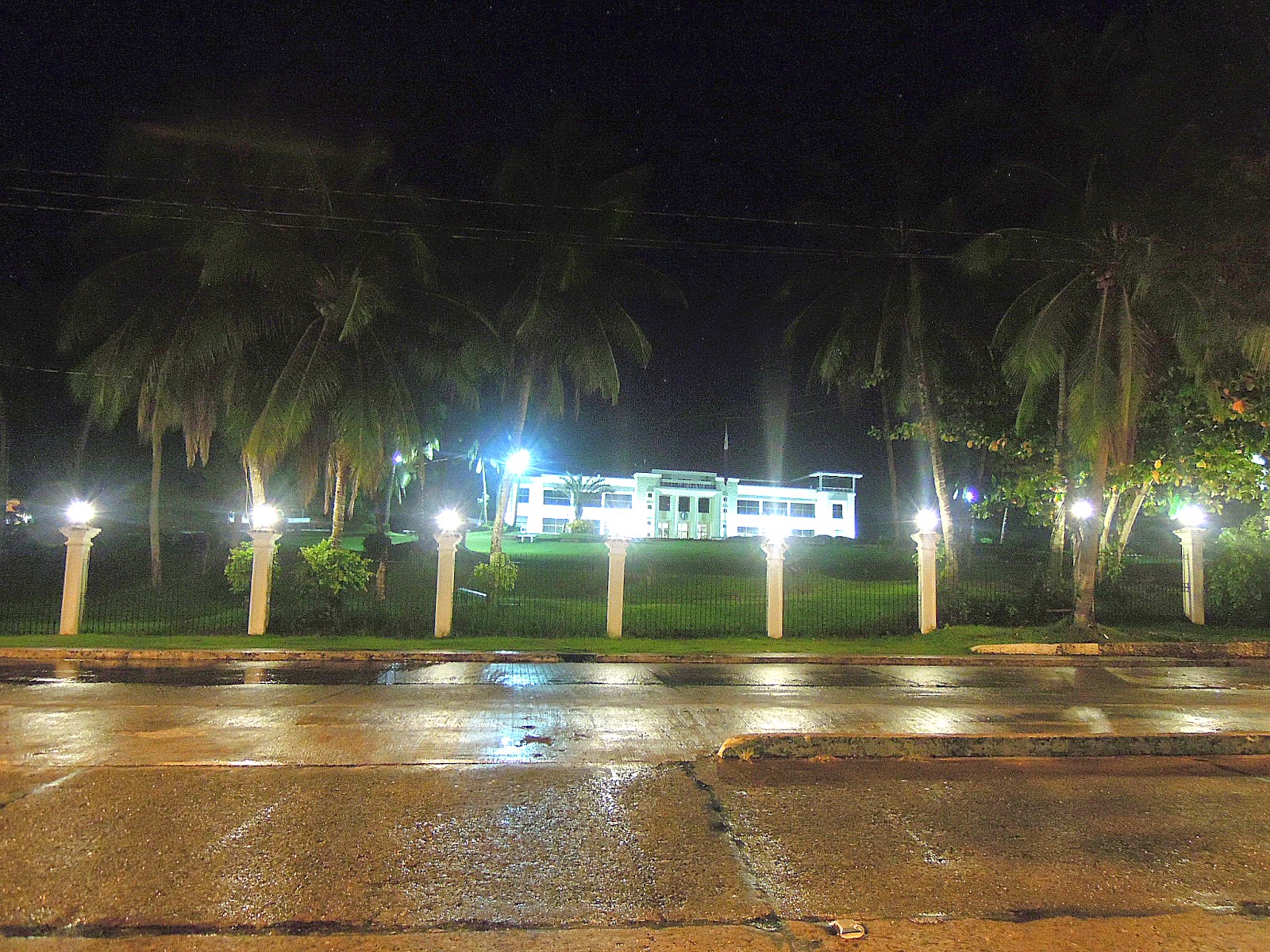 Eastern Visayas Tribute: 6 Tacloban City Sites Worth Seeing At Night ...