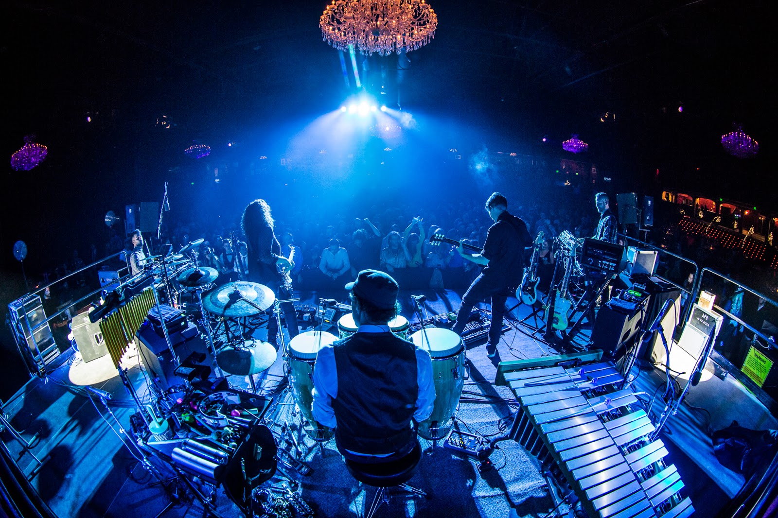 The Curtain With: Sound Tribe Sector 9 - ONE/ONE (2015)