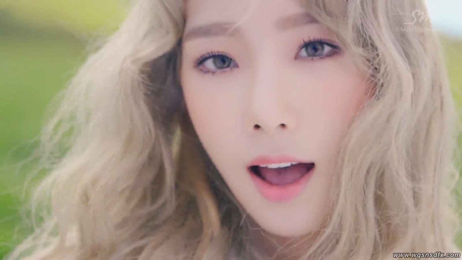 Browse the screenshots from SNSD TaeYeon's 'I' music video - Wonderful ...