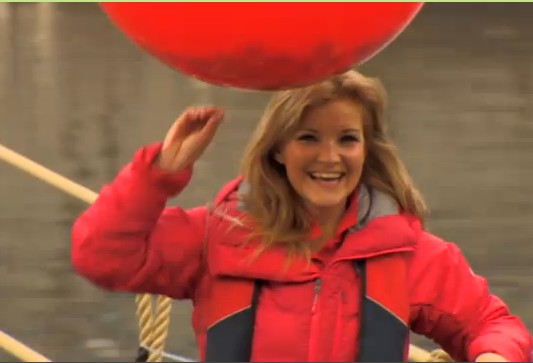 Messy Celebrity Polls: Helen Skelton gets gunged on Blue Peter