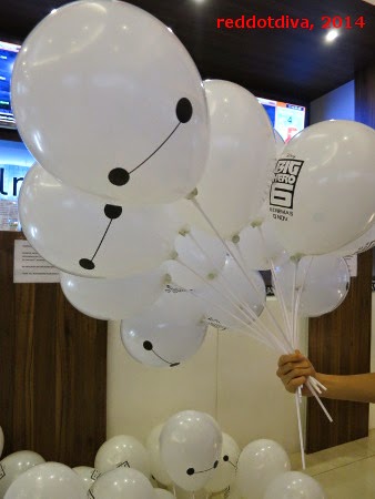 Diva Cannot Get Enough of Baymax - At "Big Hero 6" Preview, Funko Toy ...