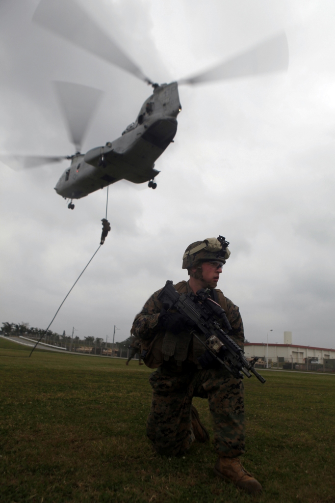 SNAFU!: 31st MEU Helo Marines hone fast roping skills