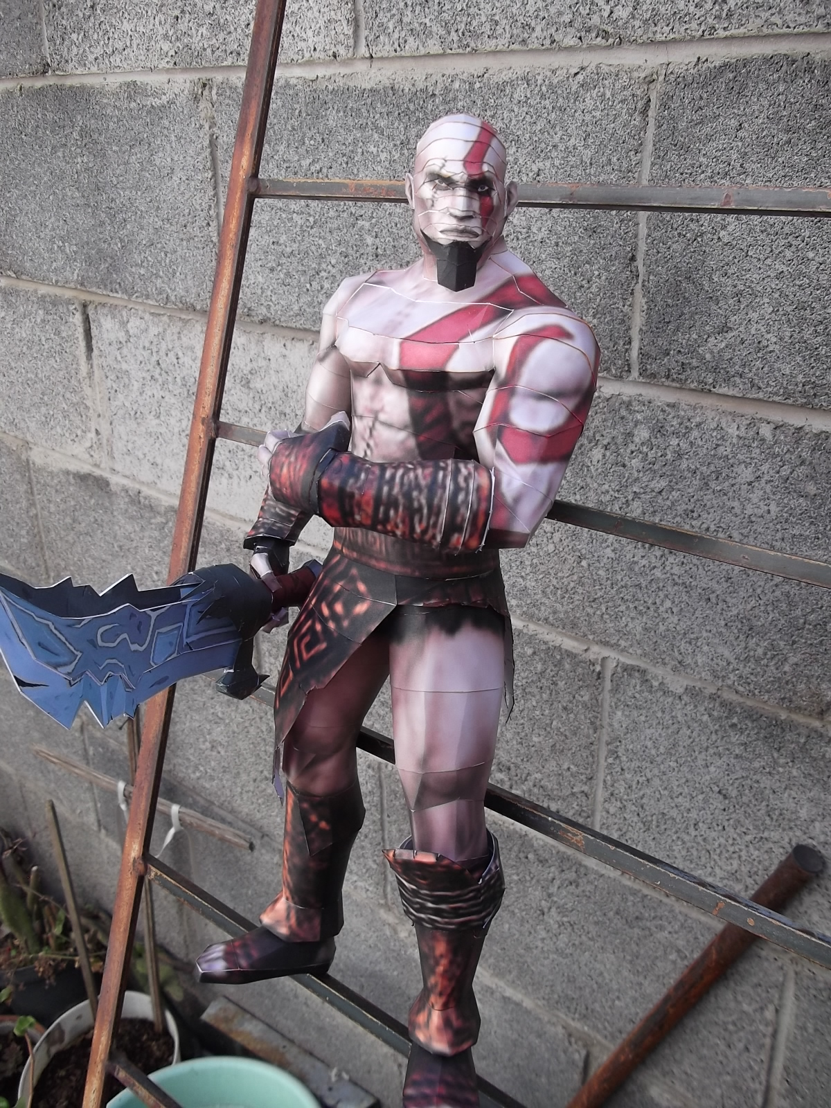 God of War Papercraft - Kratos ~ Paperkraft.net - Free Papercraft ...