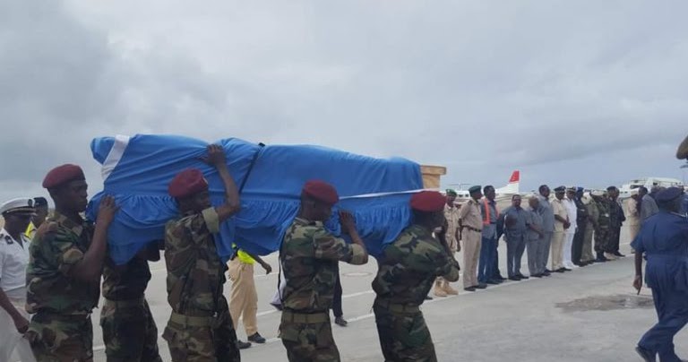 Aas Qaran iyo Maxamed Cali Samatar?!! - Abdillahi Plastaro