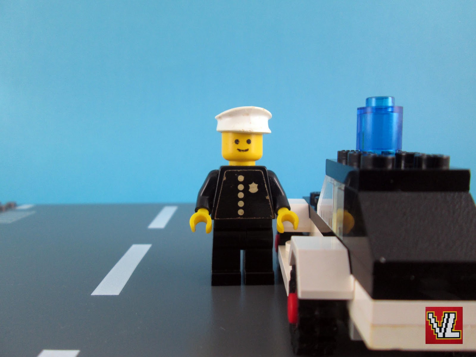 VIVOLEGO: Police Car