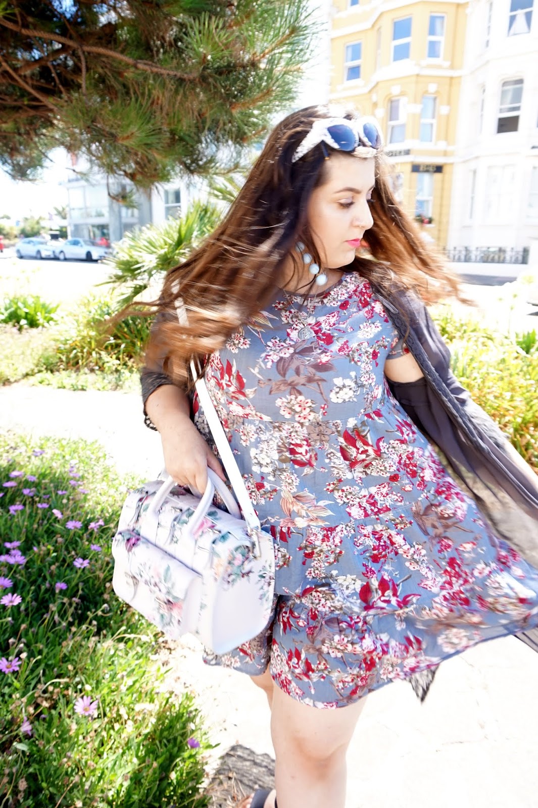 Being a midsize girl, and accepting my shape | The Perks Of Mollie Quirk