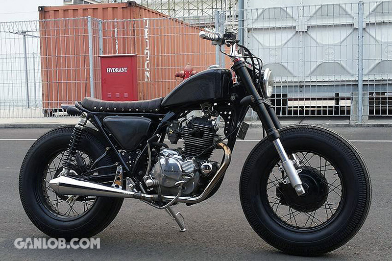 Kawasaki Binter Merzy KZ 200 Bratstyle Bobber Rasa "Inggris" | Motor Tuo