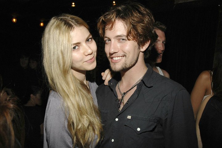 Twilight Memories Saga: Jackson Rathbone en Girlfriend Premiere After Party