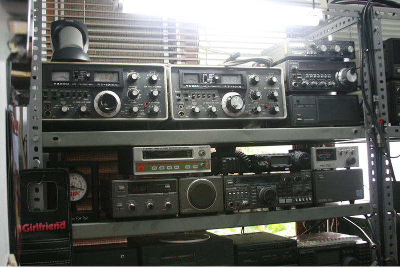 AMATEUR RADIO STATION YBØJZS: My Equipment