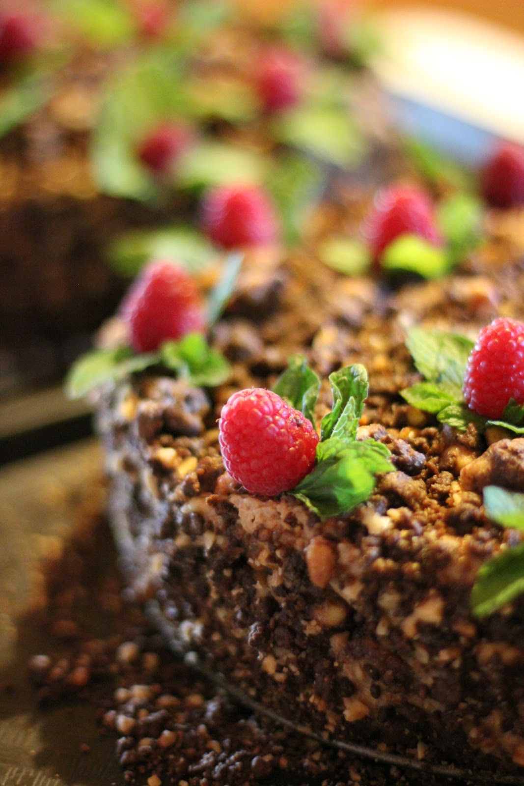 Macrofood Everyday: Mocha Walnut Raspberry Cake!!!