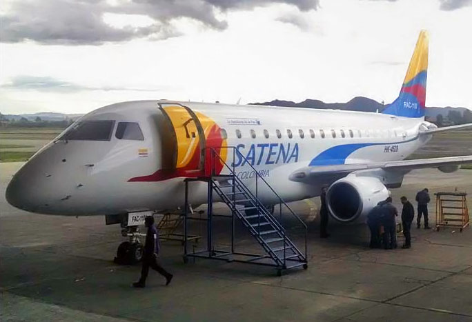 Así luce el Embraer 170 de Satena con su nuevo esquema de pintura ...