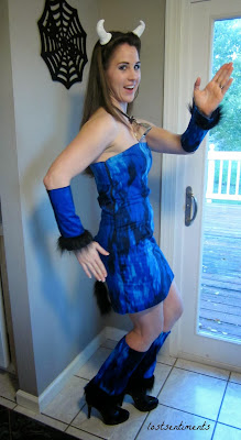 lostsentiments: Paul Bunyan & Babe the Blue Ox Couples Costume...