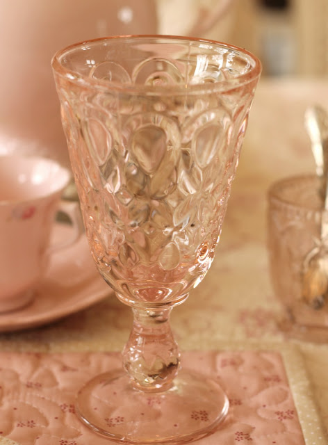 Aiken House & Gardens: A Beautiful Gift for a Tea Lover