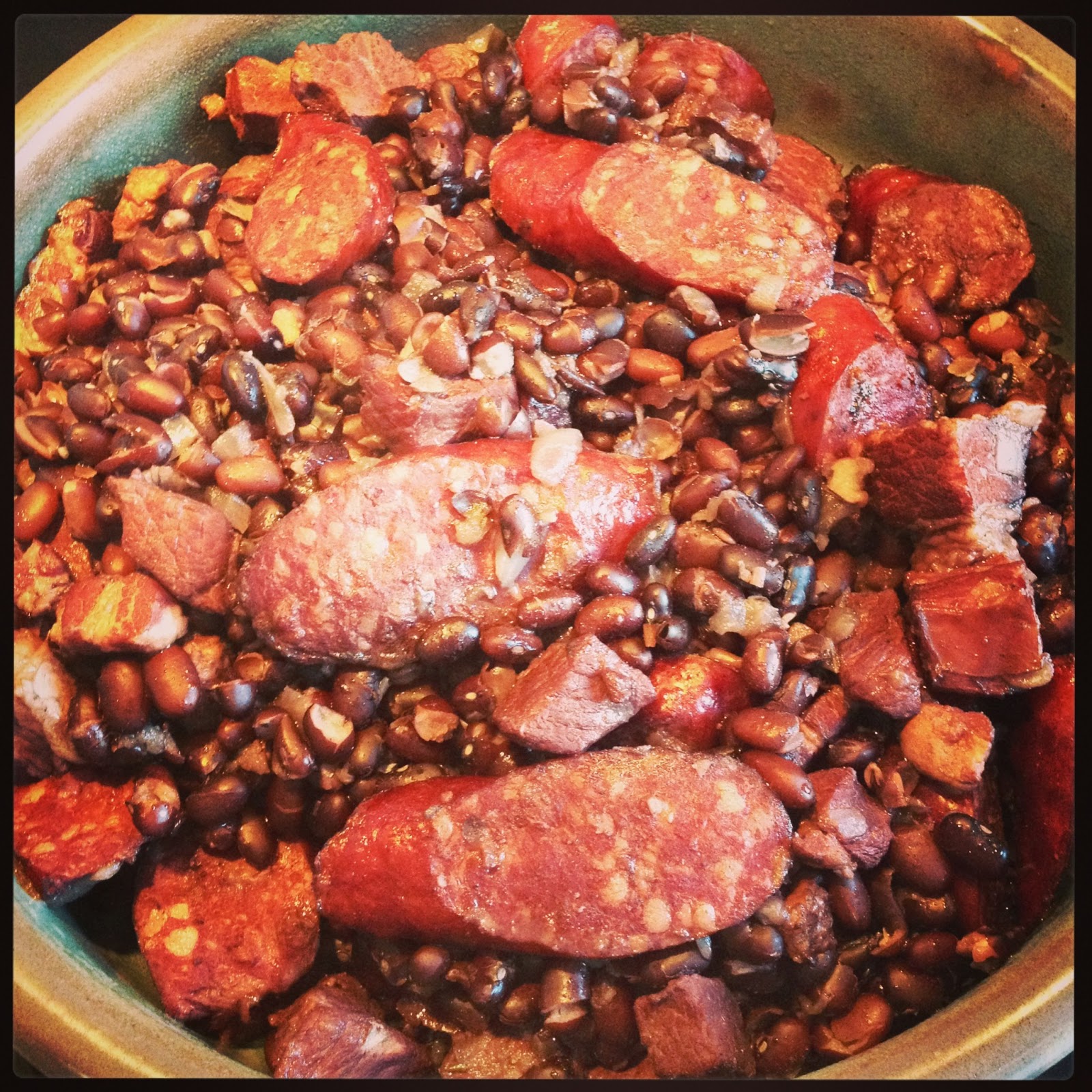 Iz Cooking: Feijoada (cassoulet brésilien aux haricots noirs)