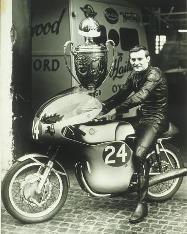 Lizard Feathers: Mike [The Bike] Hailwood - Still the Greatest