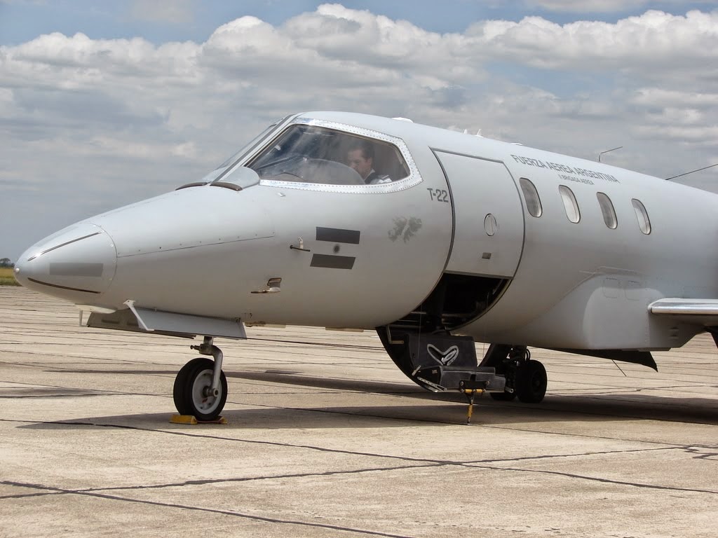 FDRA - Fuerza Aérea: Learjet T-22 de la FAA