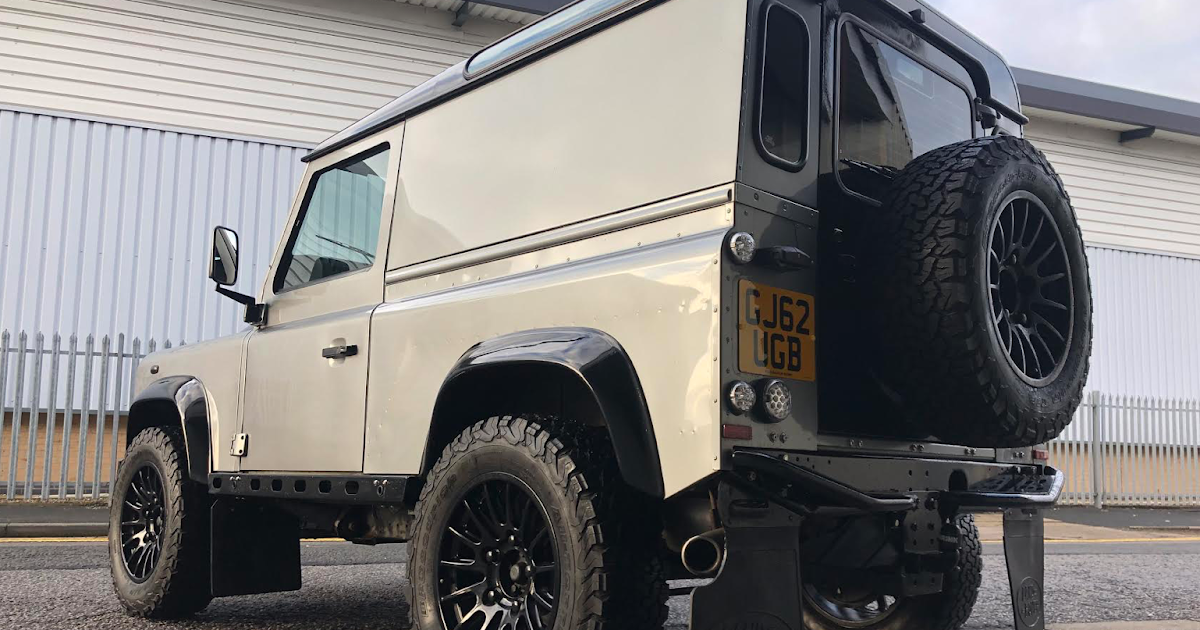 Landrover Defender: Land Rover Defender 2.2 TDCI 90 High Specification ...