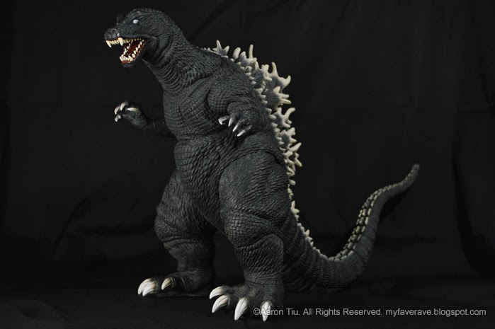 The Rave Corner: X-Plus Godzilla 2001 GMK (30 cm) Diamond Reissue Review