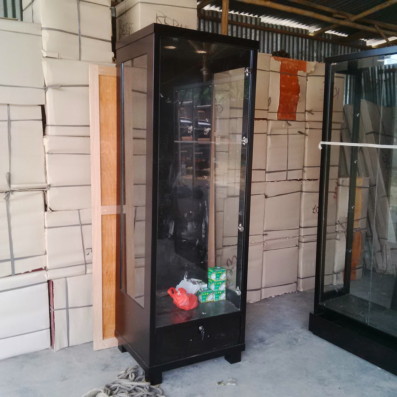 28+ Lemari Kaca Pajangan Mainan, Ide Baru!