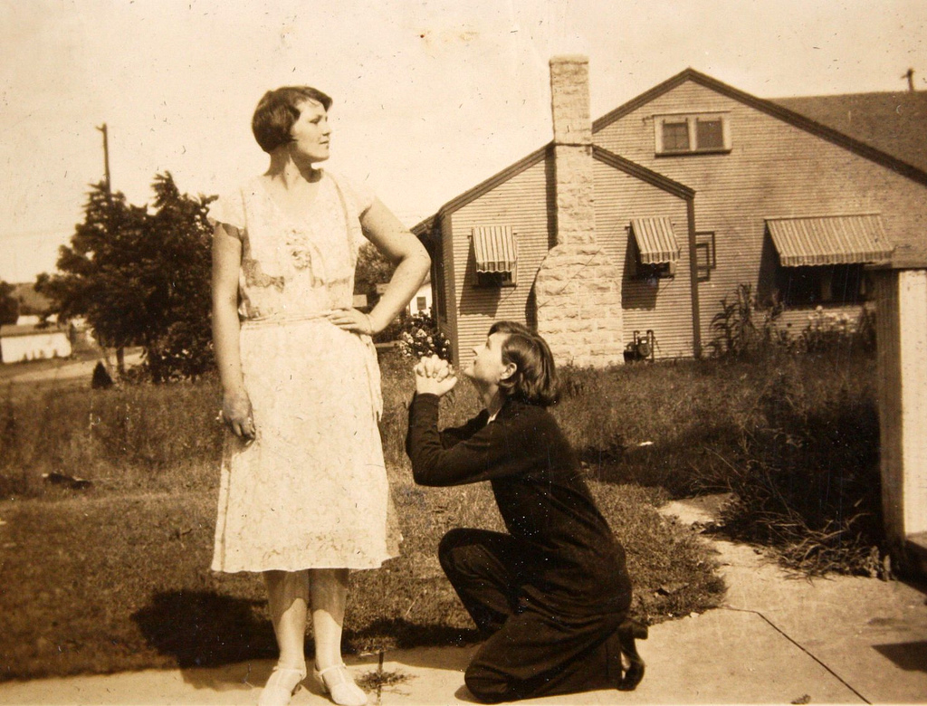 18 Romantic Proposal Snapshots That Make Lovers Can't Deny ~ Vintage ...