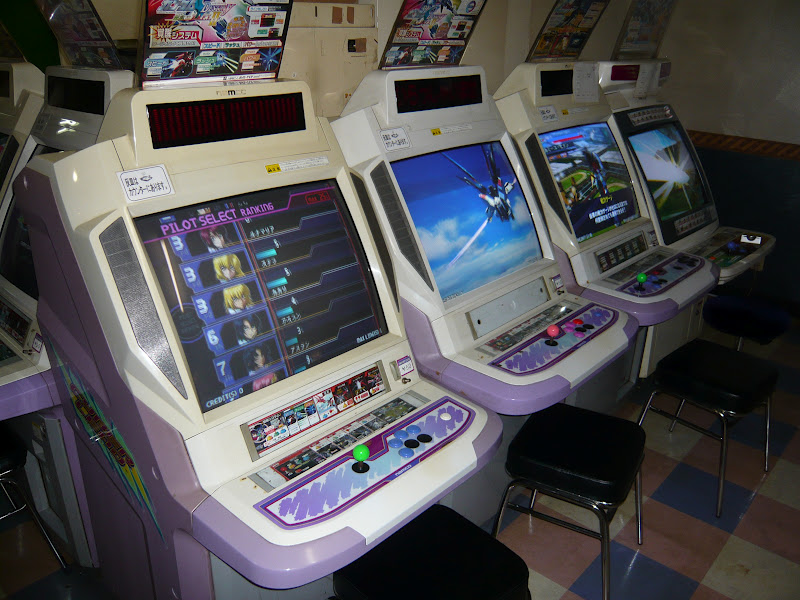 JAPAN, ARCADES & GAMING