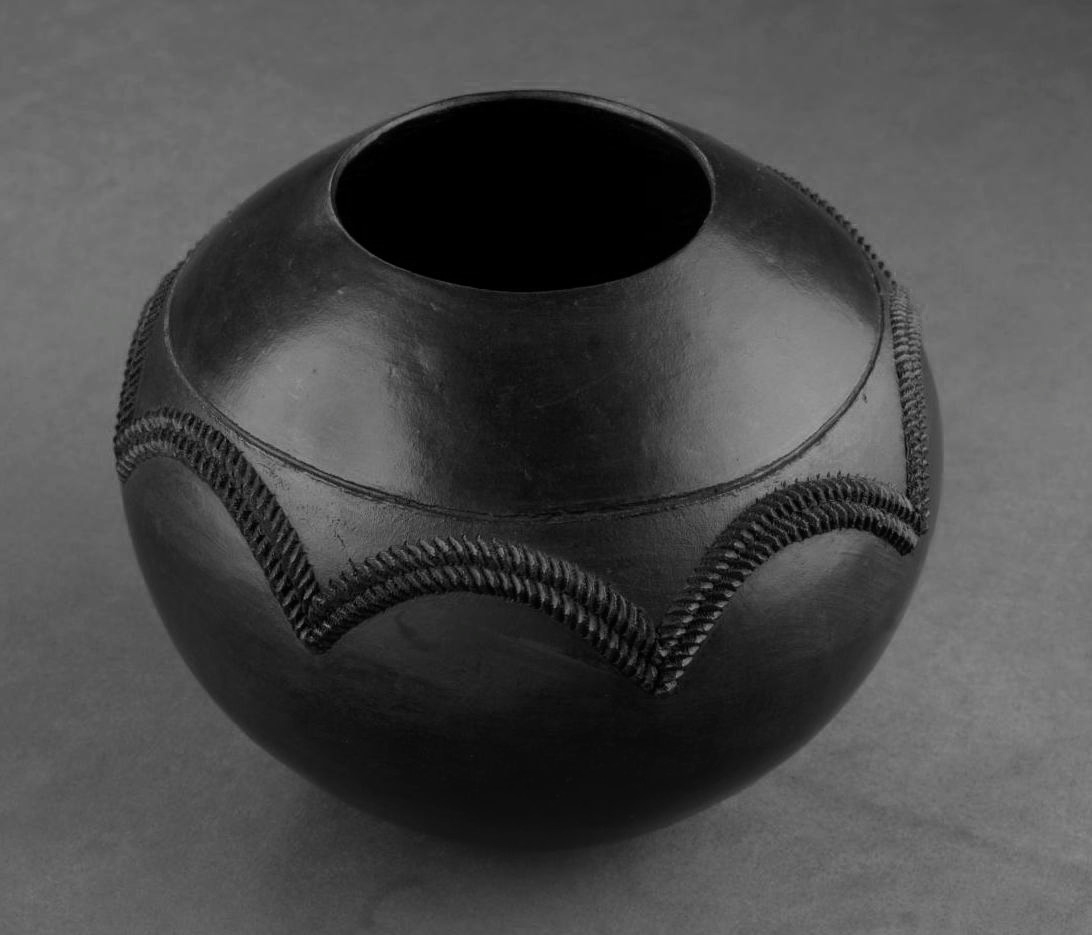 EUGENE HŐN : CERAMIC ARTIST: Hon's homage to Sue Greenberg