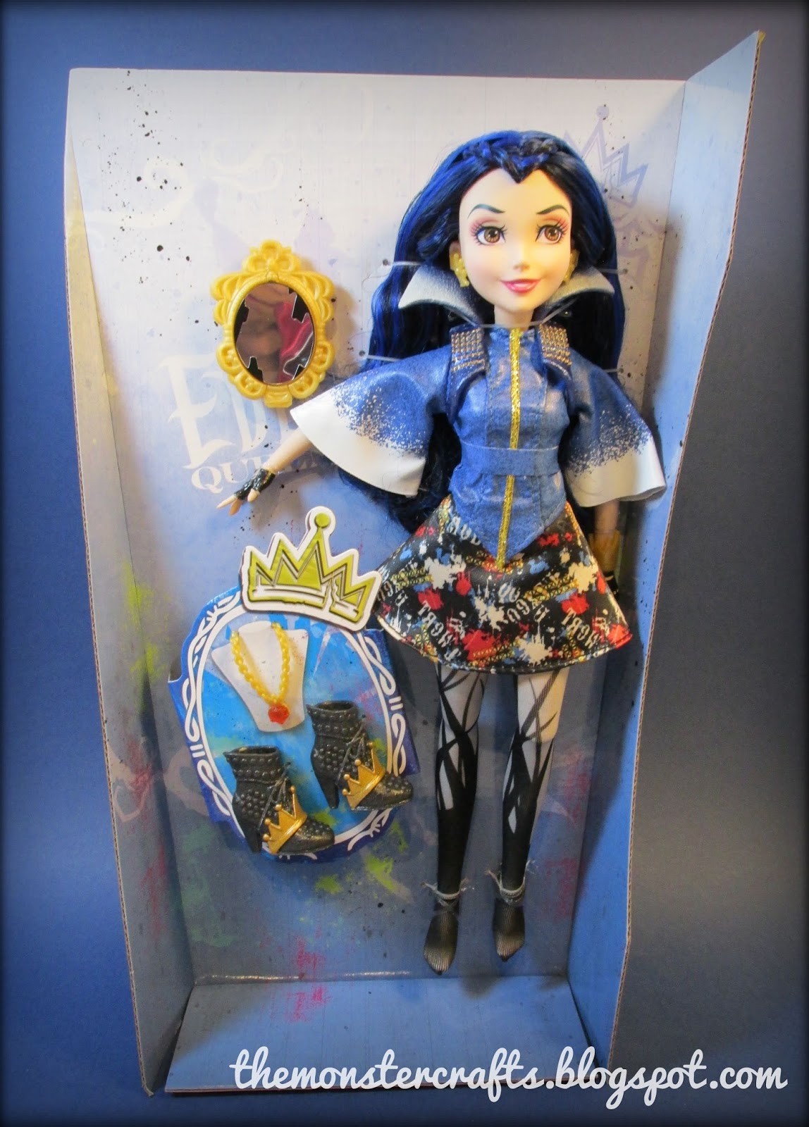 Doll Review: Disney Descendants signature Evie