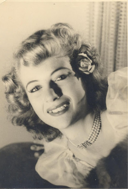 Film Noir Photos: Tracking with Closeups: Joan Marsh