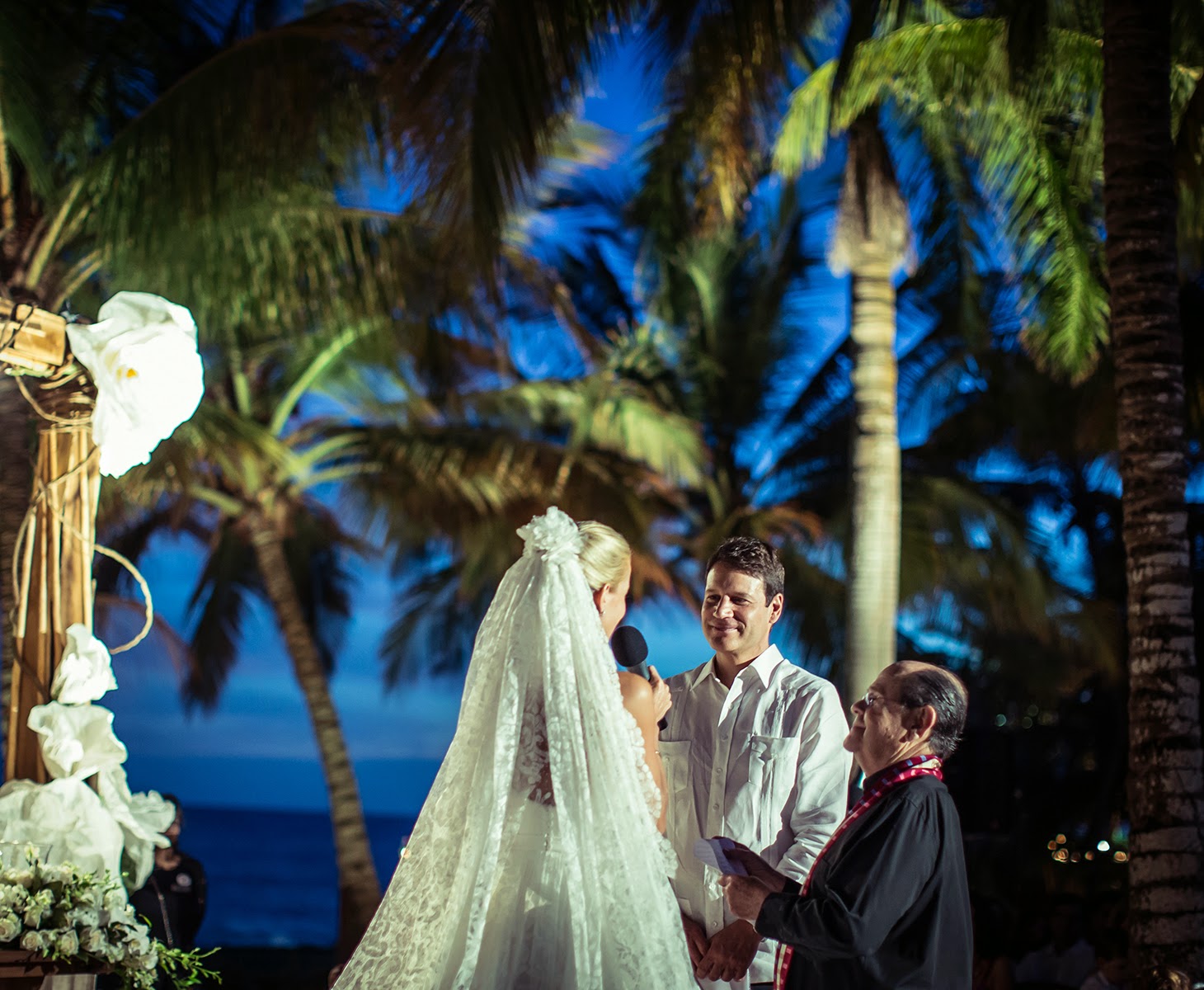 Red Carpet Wedding: Carolina Gonzalez-Bunster and Stefano Bonfiglio ...