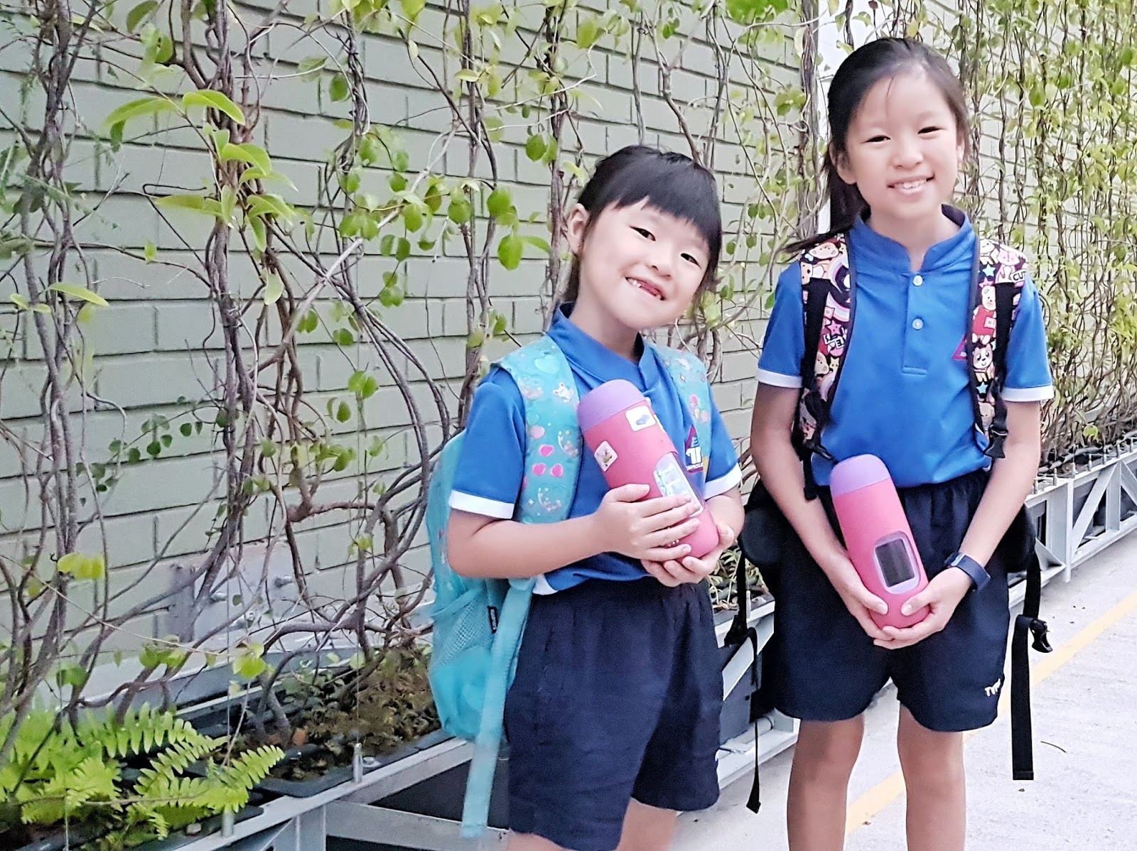 Gululu - Interactive Water Bottles!