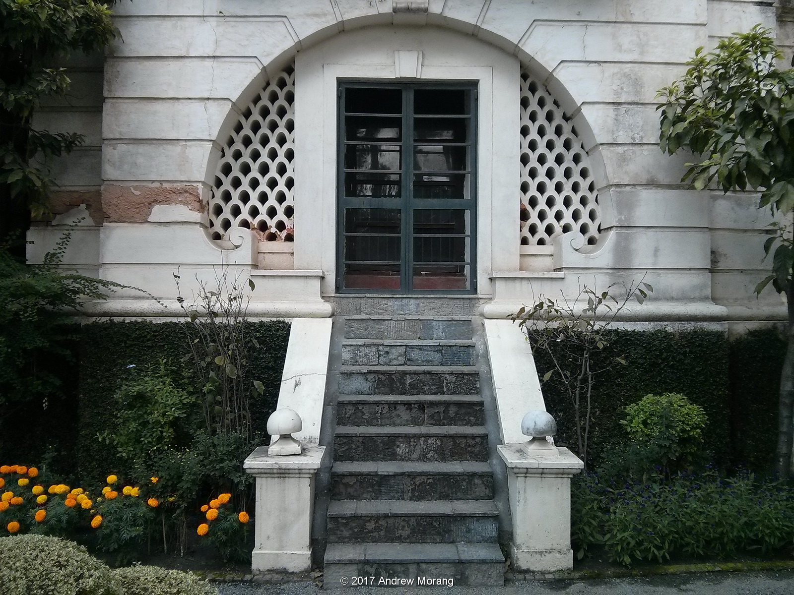 Urban Decay: Kaiser Mahal and Kaiser's Library, Kathmandu (Nepal ...