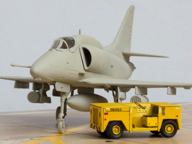 F4Models Site: U.S. Navy NC-8A Mobile Power Unit Model