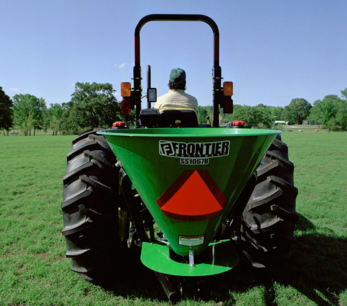 4 Best Models of Seed Spreaders | World Agriculture