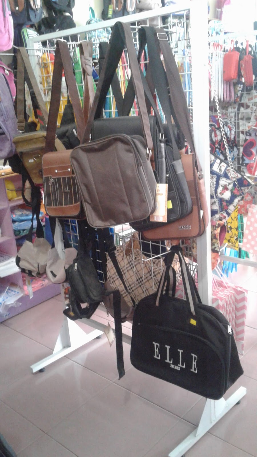 Rak Display Busana Multy Fungsi - Rak Display Busana Murah