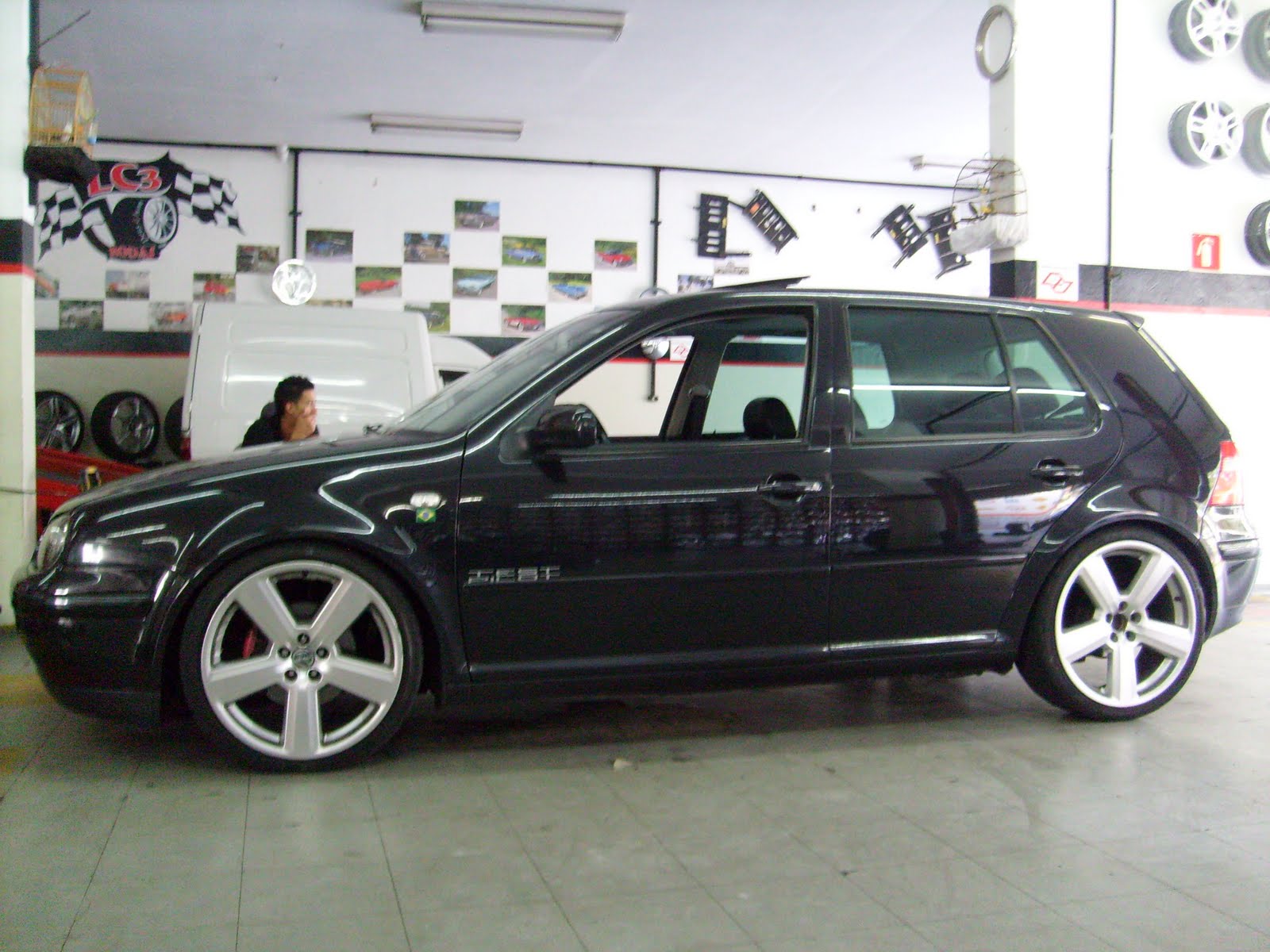 lc3 pneus e rodas: Golf aro 19"