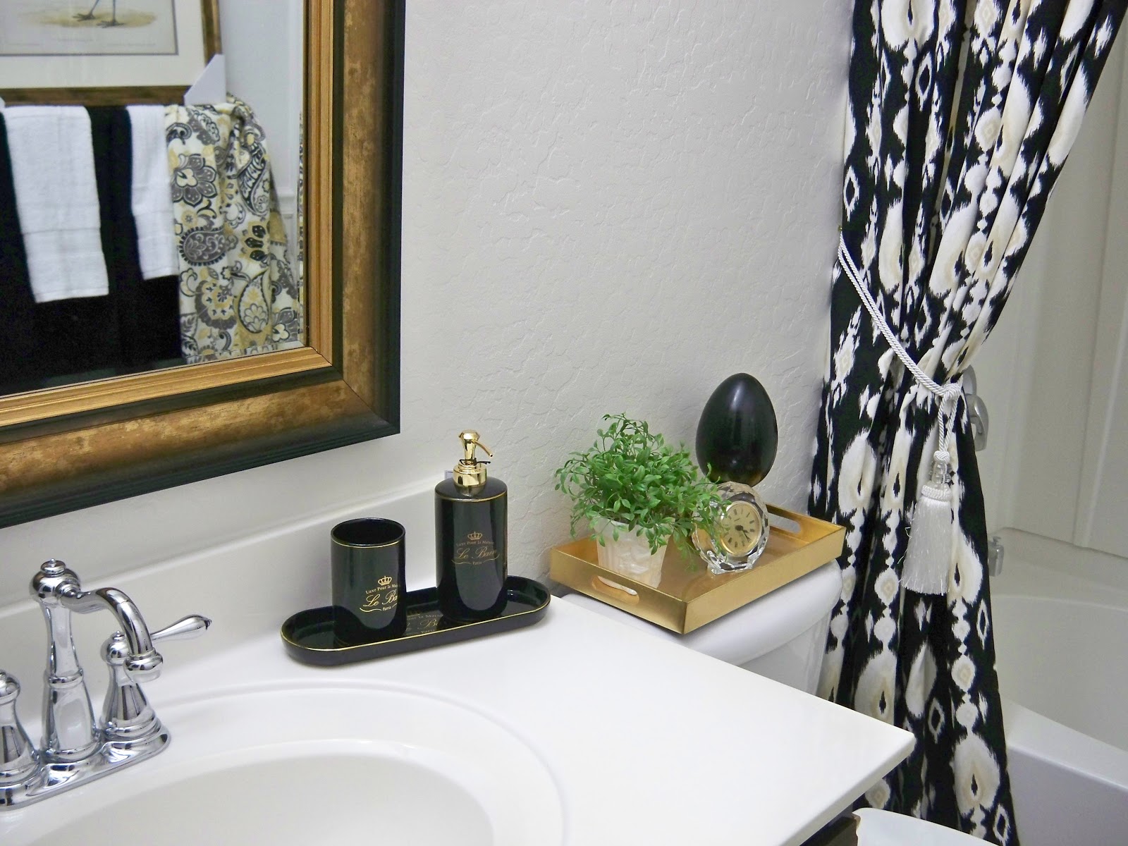 Hall Bathroom - Starting Over & Re-Grouping - A Stroll Thru Life