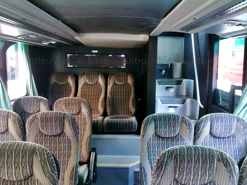 :: Koleksi Bas dan Truck ::: Sejenak Bersama Plusliner Extreme