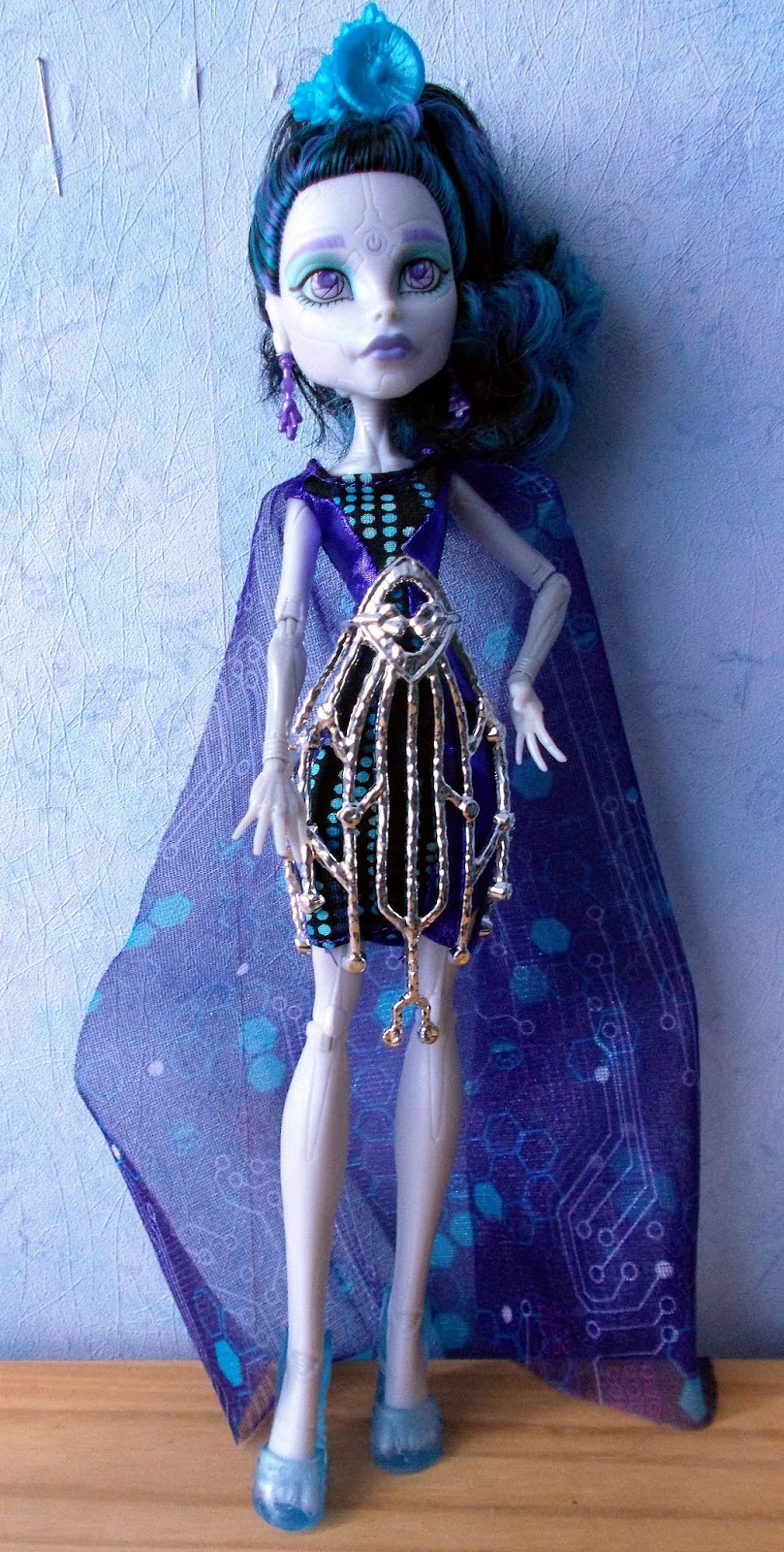 Calaminthes Clawdeen & Fashiondoll Friends: The Golden Scary / Welcome ...