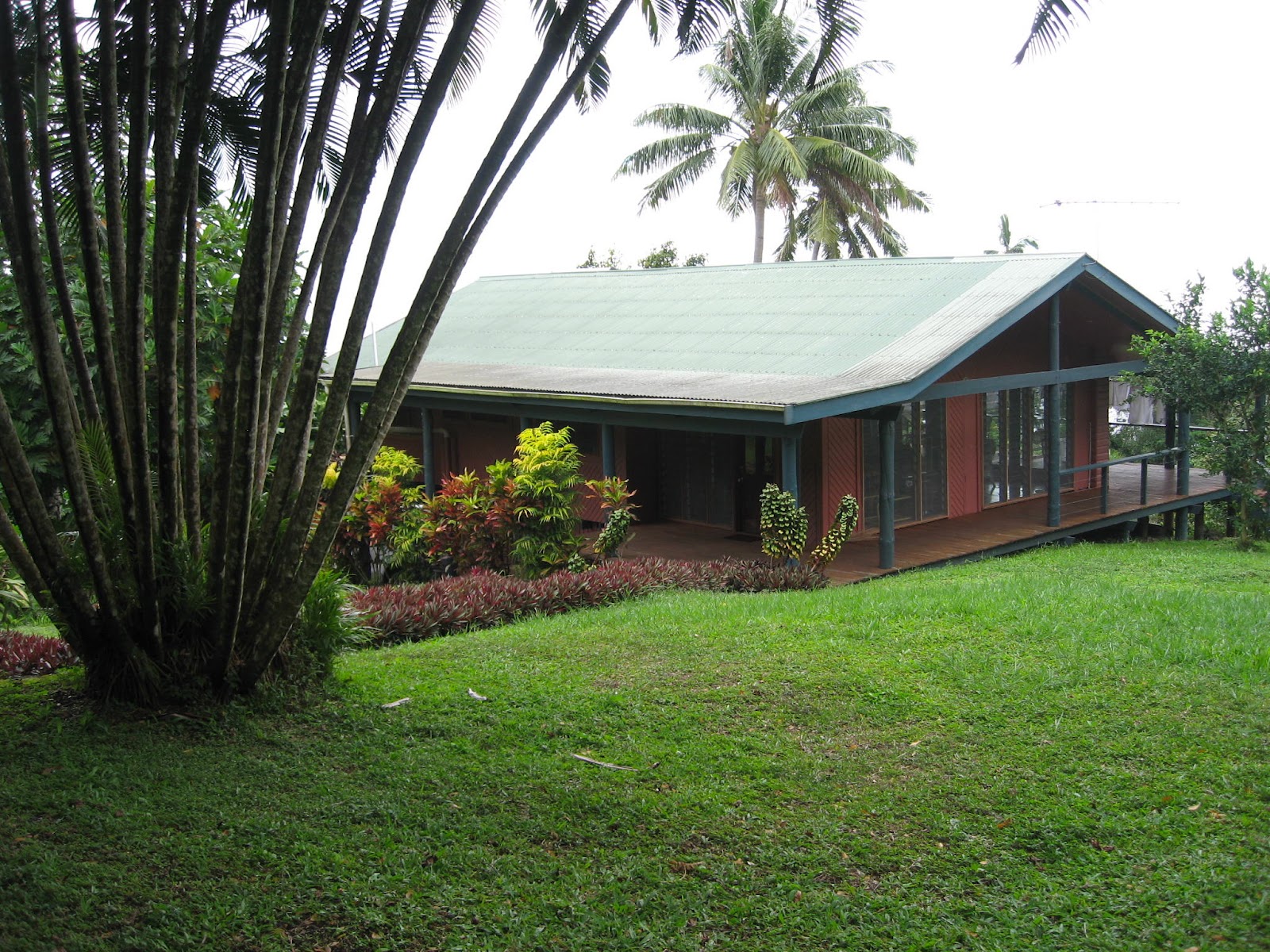 Annie and Tom: A New Home in Taveuni
