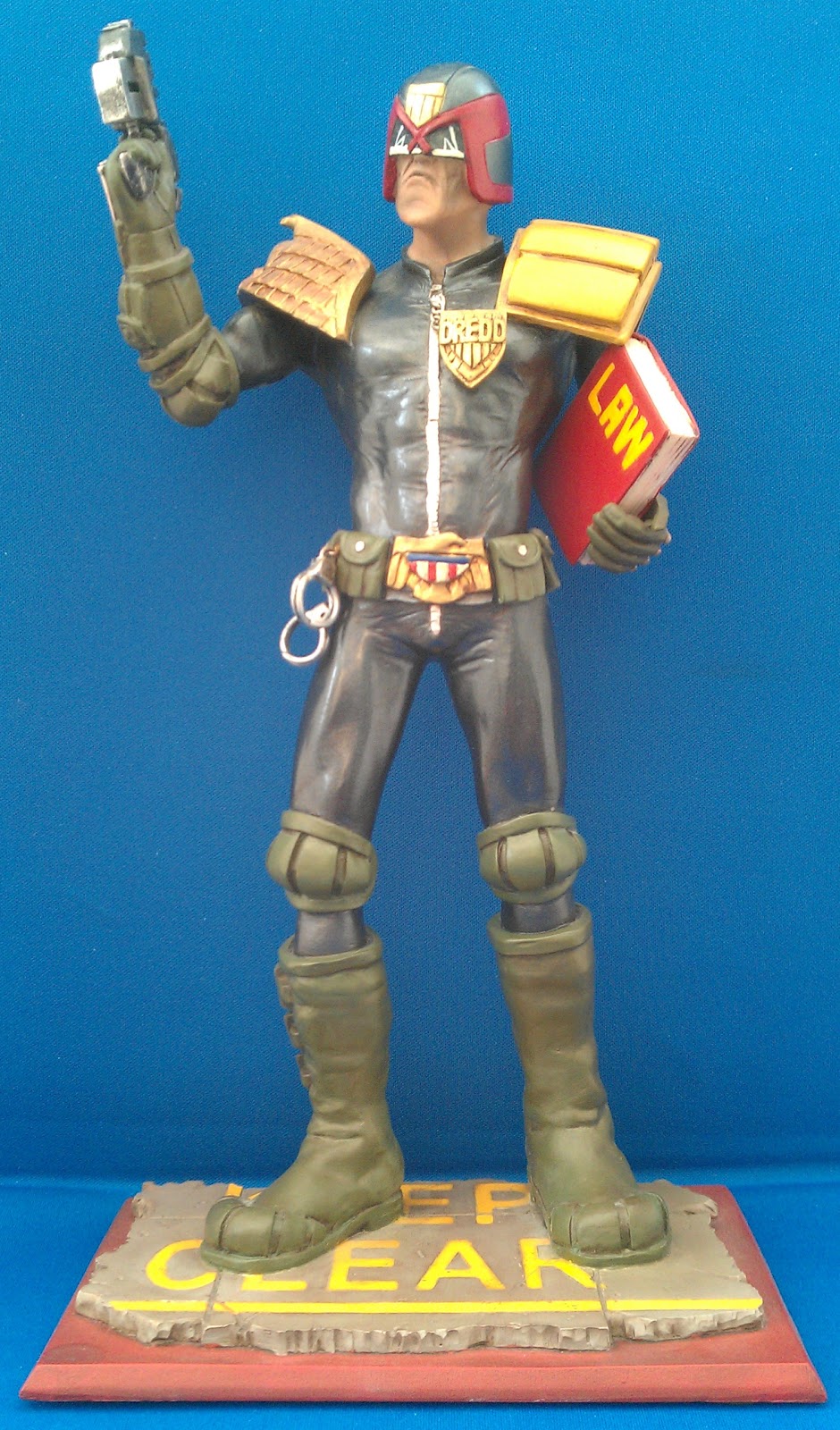 Cellar of Dredd: 12" Judge Dredd Statue