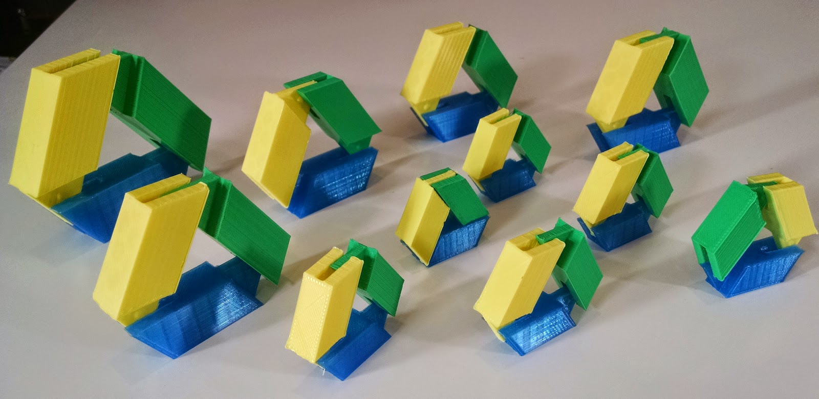 Maker Club: Multi-Color 3D Printing Using Snap Together Parts