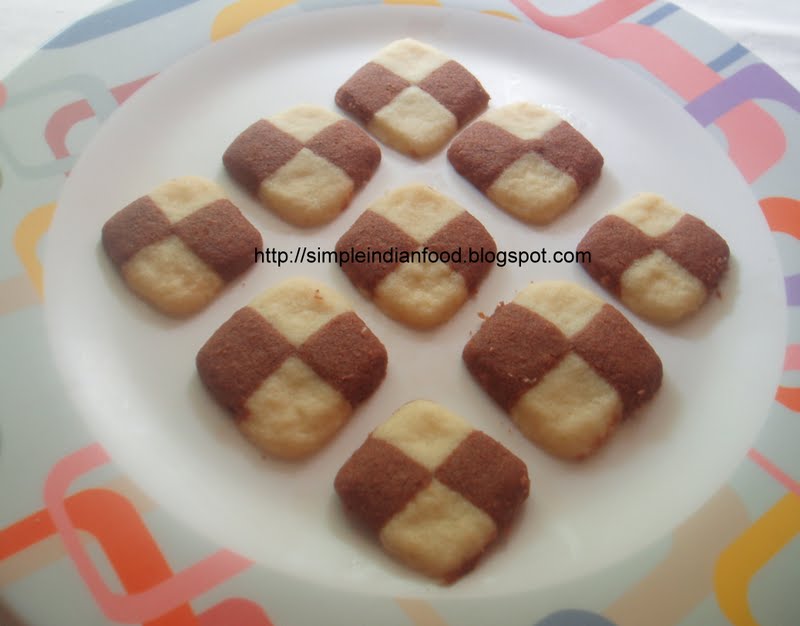 100% Microwave Cooking: Checkers biscuits