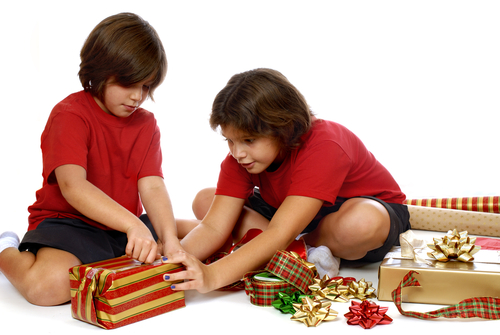 Creative Gift Wrap Ideas For Kids Easy Arts And Crafts creative-gift-wrap-ideas-for-kids-easy-arts-and-crafts