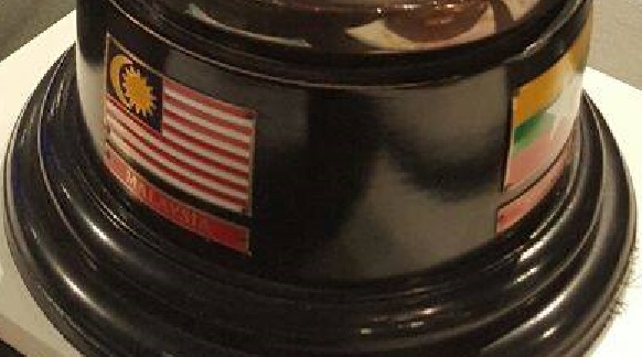 KelabJersiKita: A Wrong Reproduction of Merdeka Cup 1958 Replica Trophy