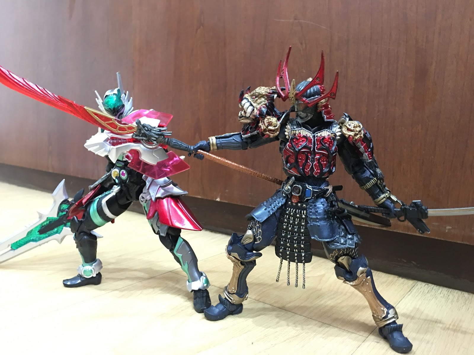 Kamen Rider World: Custom SIC Dark Gaim :D