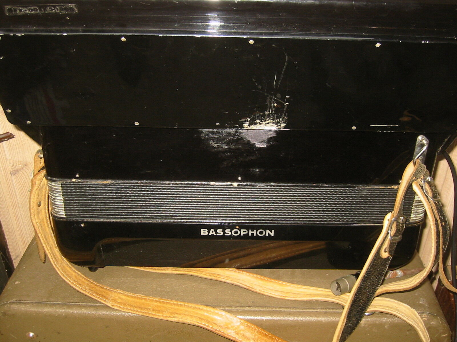 MATRIXSYNTH: Old Hohner Bassophon synthesizer "accordion" fisarmonica